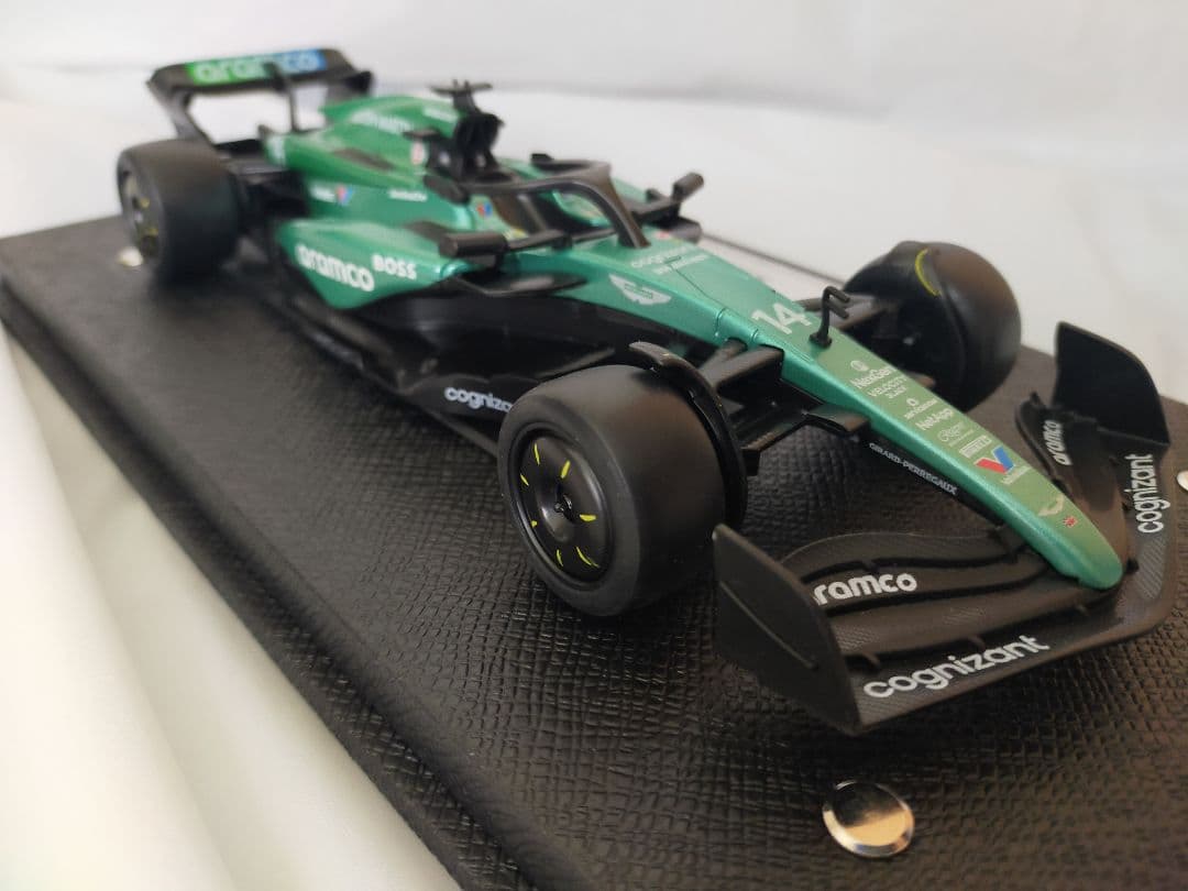 【中古】1/24 アストンマーティン アラムコ F1ミニカー AMR24