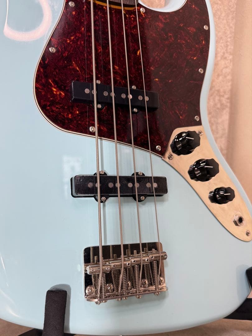 【美品】Squier Classic Vibe '60s Jazz Bass