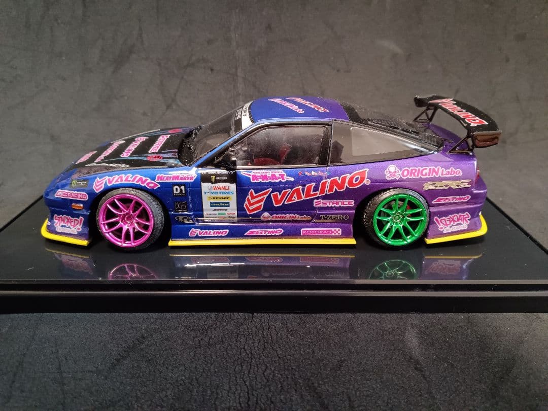 アオシマ 1/24 ニッサン 180SX D1 プラモデル 完成品 ケース付