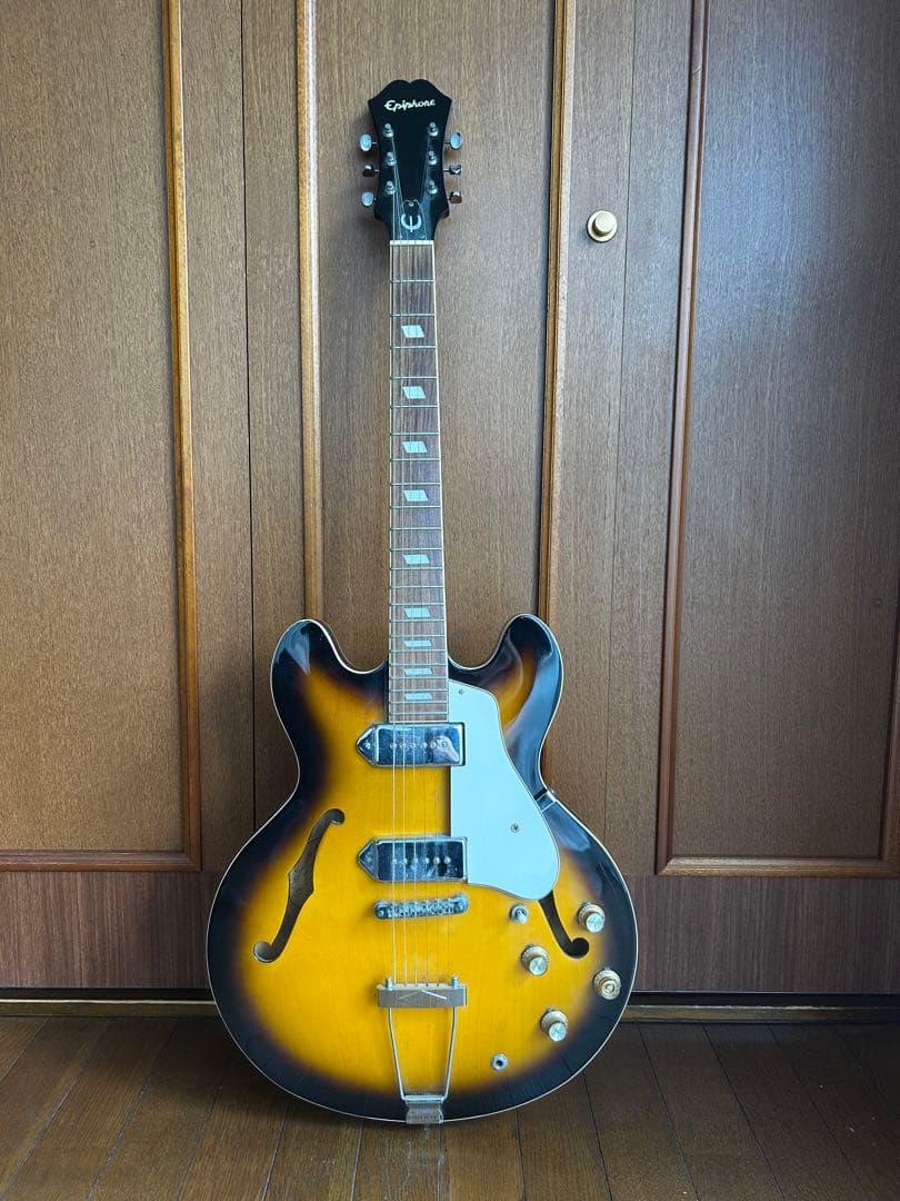 Epiphone セミアコースティックギター サンバースト