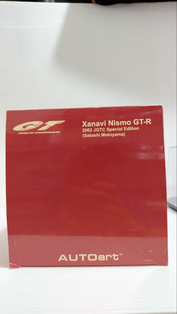 絶版限定オートアート1/18ザナヴィニスモGT-R 2002年