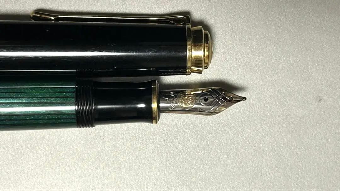 【値下げ】Pelikan スーベーレーンm400 f（細字）万年筆 緑稿