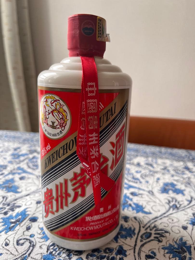 マオタイ酒MOUTAI 貴州茅台酒 2013年　500ml 53%未開栓 グラス