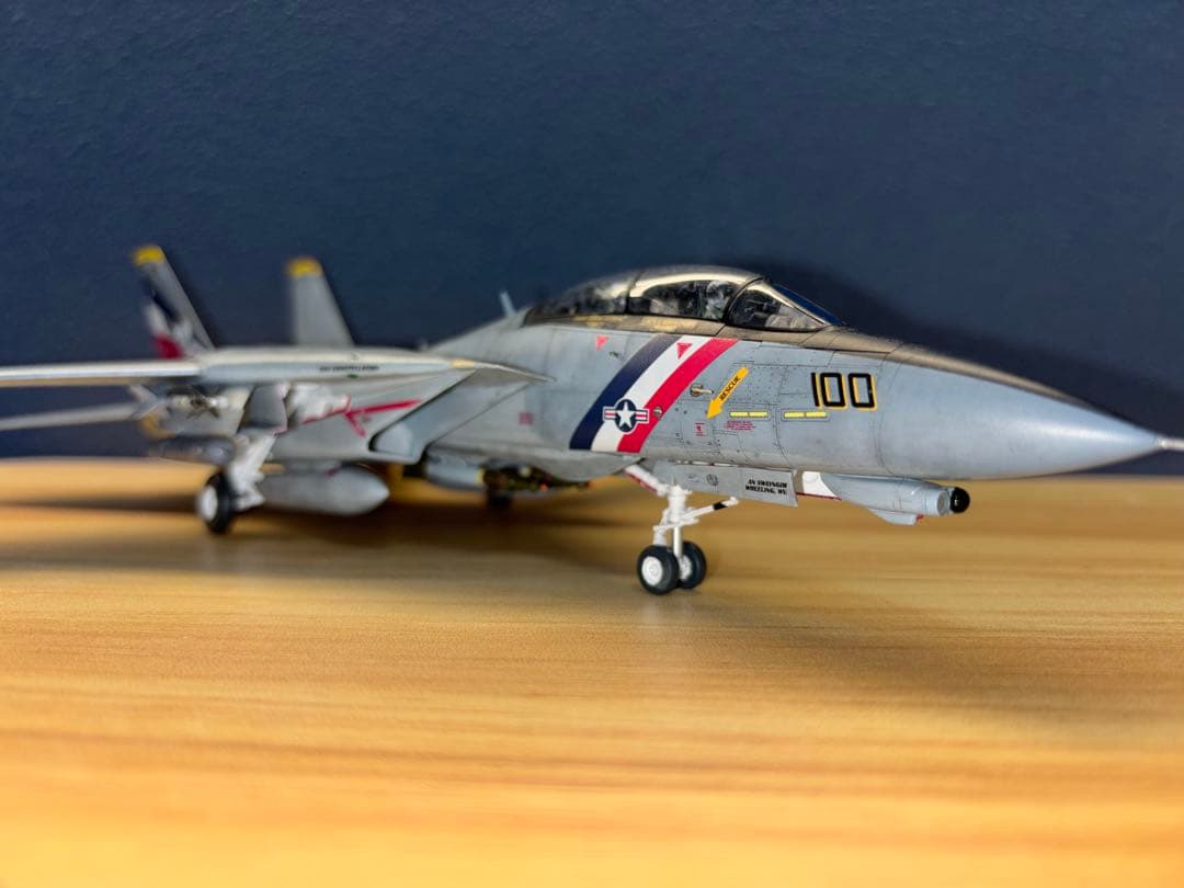 タミヤ　1/72 F-14D トムキャット　バウンティハンターズ　　戦闘機
