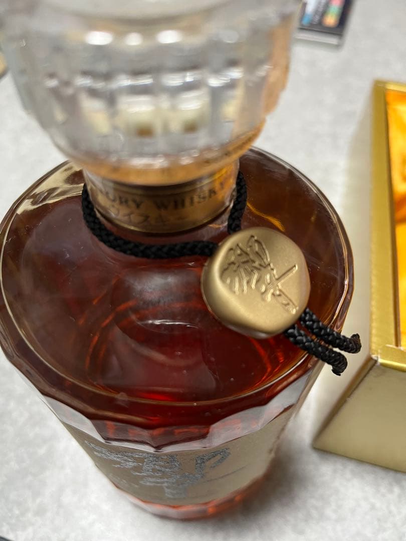 Suntory Hibiki ウイスキー　クリアキャップゴールドラベルSHN01