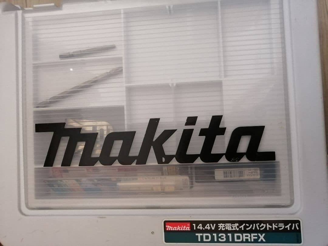 マキタ　TD131D インパクトドライバ14.4v