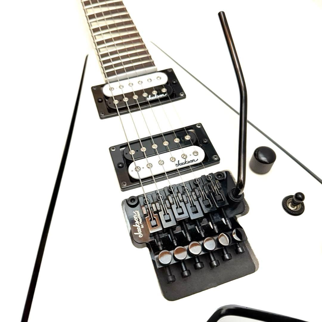 【美品】Jackson KING V VS32 White with Black