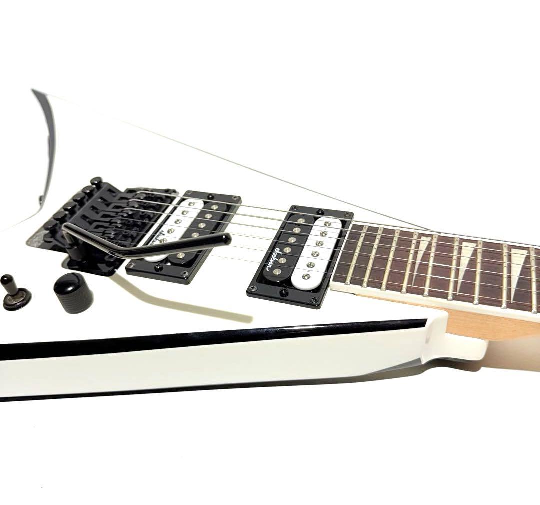 【美品】Jackson KING V VS32 White with Black