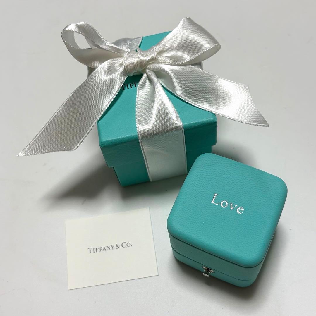 極美品　現行品　ティファニー　限定品　リングケース　空箱　ラブ　LOVE　最新