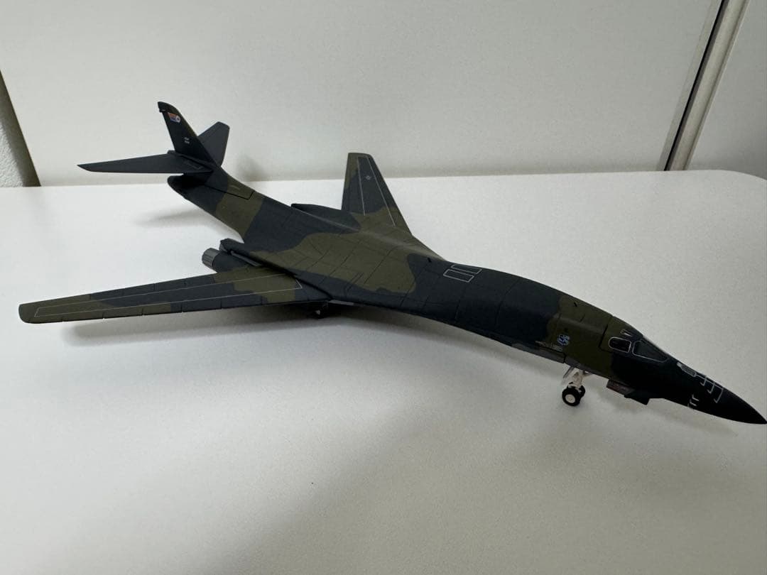 【herpa】ロックウェル社アメリカ空軍B-1B爆撃機ランサー1/200