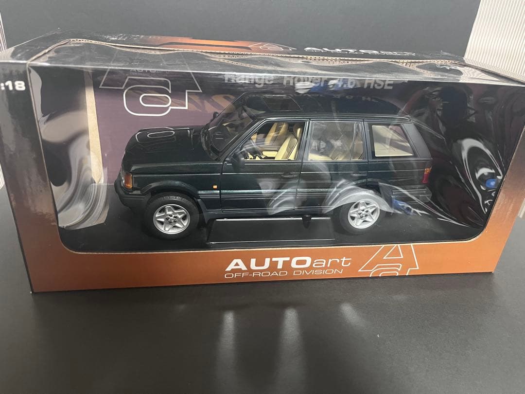 AUTOart レンジローバーRANGE ROVER 4.6 HSE 1/18