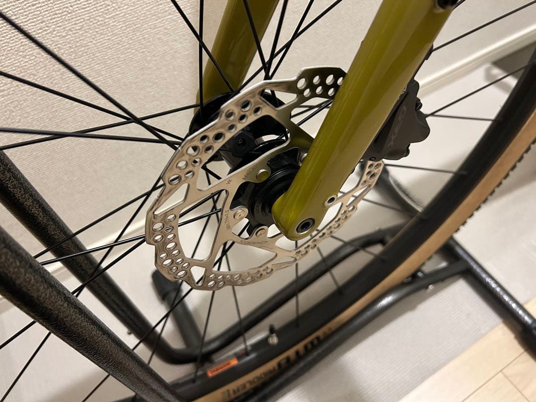 超美品　購入後半年以内　傷なし　cannondale トップストーンカーボン4