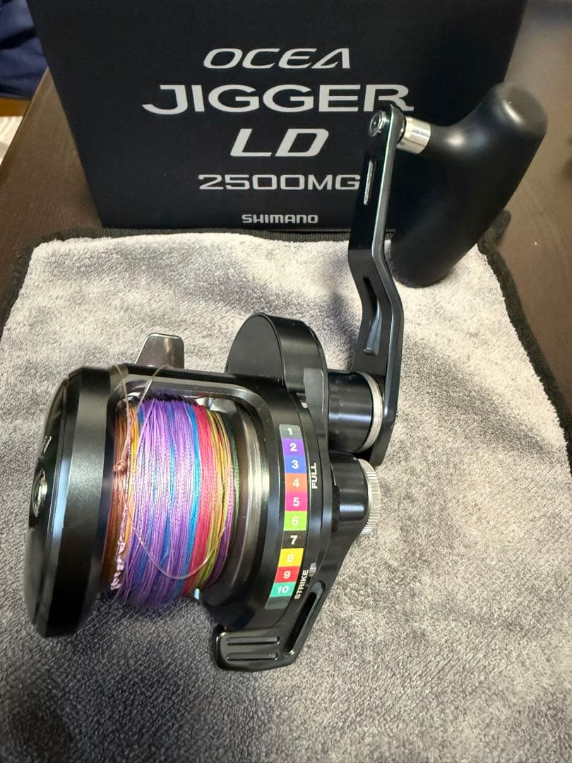 OCEA JIGGER LD 2500MG ベイトリール
