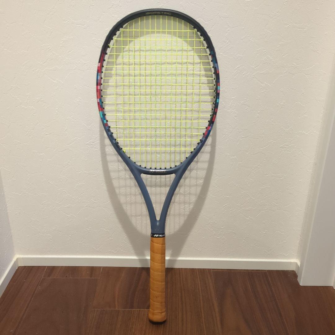 美品　YONEX テニスラケット VCORE98 2020Limited