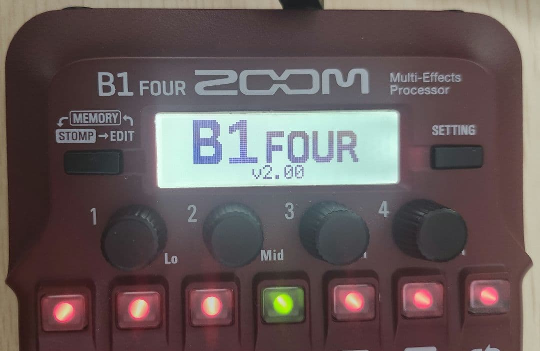 ZOOM B1 Four マルチエフェクター（箱付き）