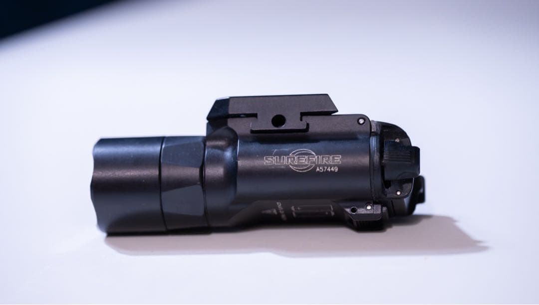 SureFire X300U-B ブラック フラッシュライト