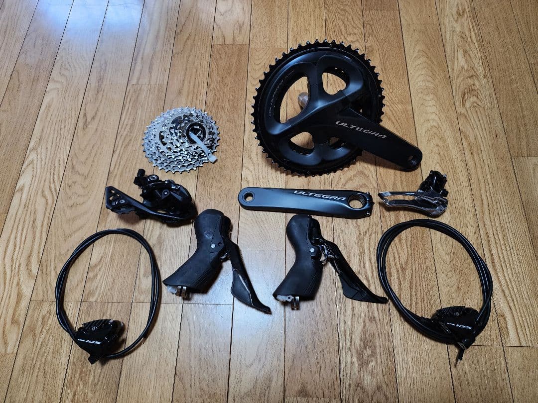 SHIMANO 105 油圧 11速(クランクのみULTEGRA)