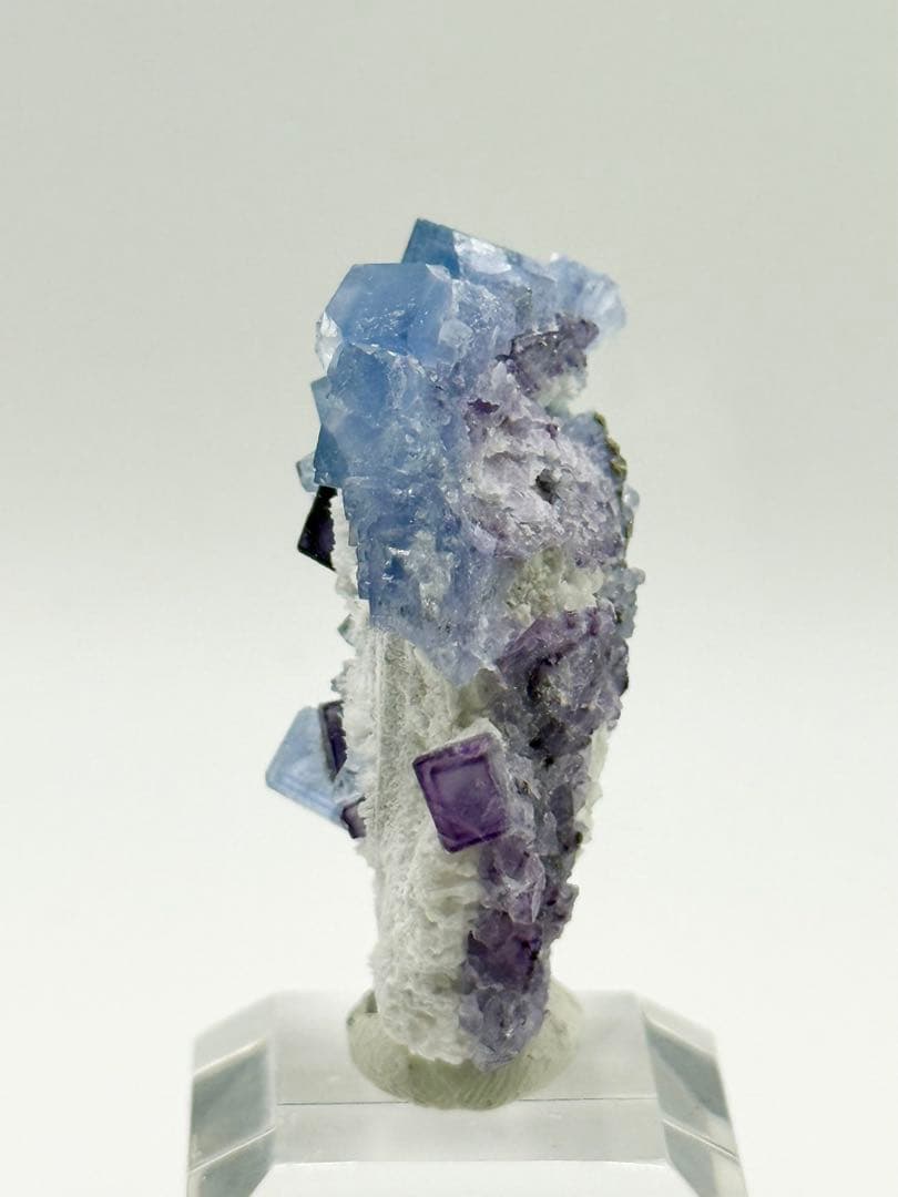 パープル　ブルー　フローライト　蛍石　浙江省産　原石　鉱物標本　天然石