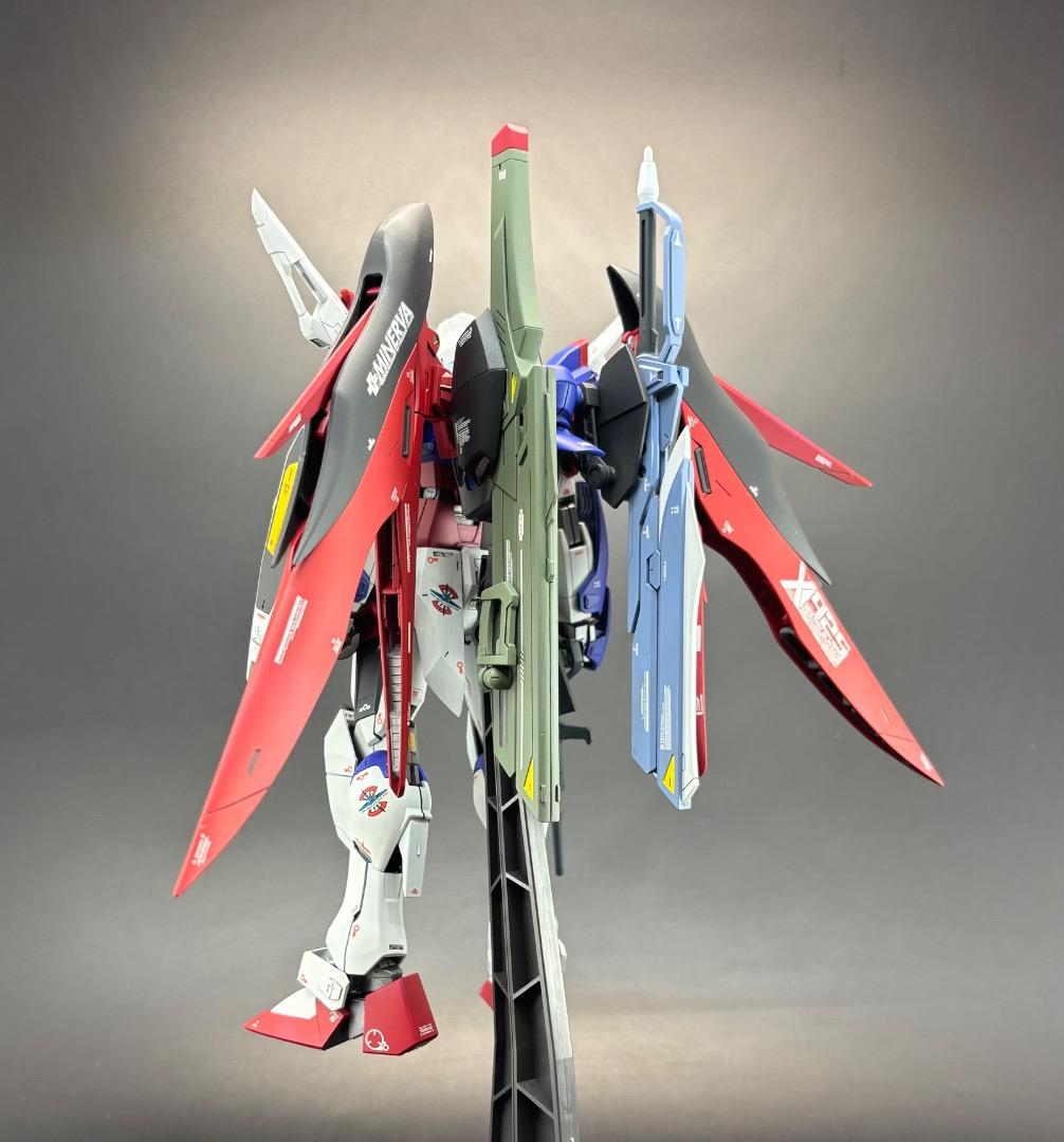 【塗装完成品】MG 1/100 デスティニーガンダム