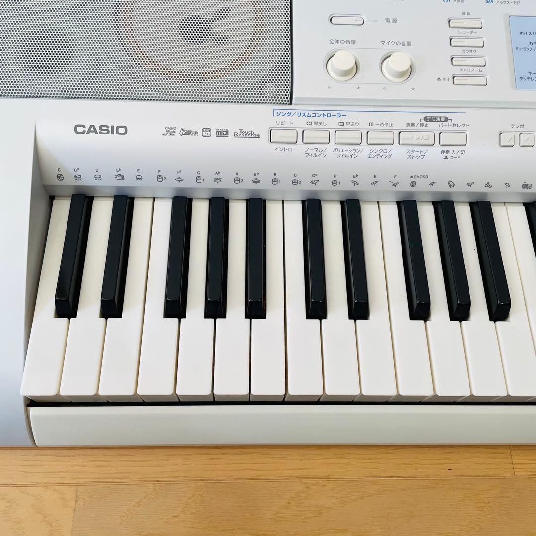 CASIO カシオ　電子ピアノ　電子キーボード LK-207 光ナビゲーション