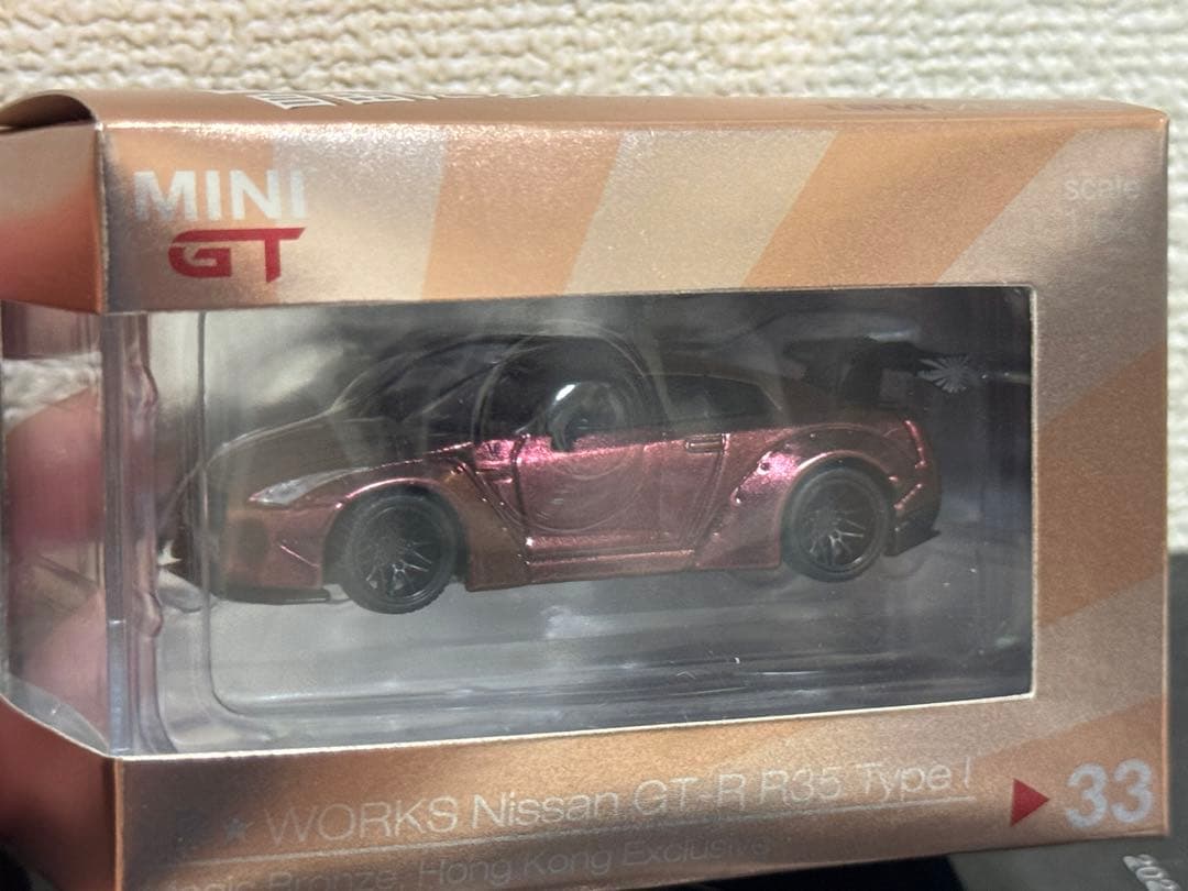 ミニカー MINIGT 1/64 LBWK Nissan GT-R R35