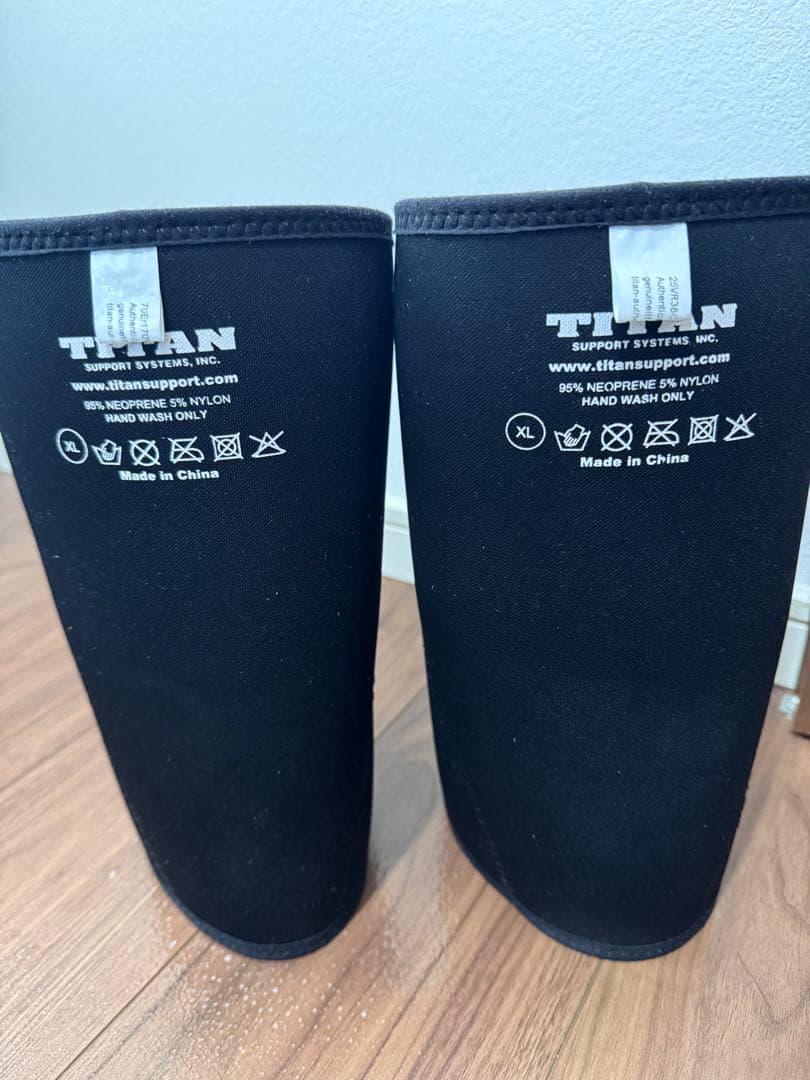 ウエイトトレーニング Titan Knee Sleeve XL