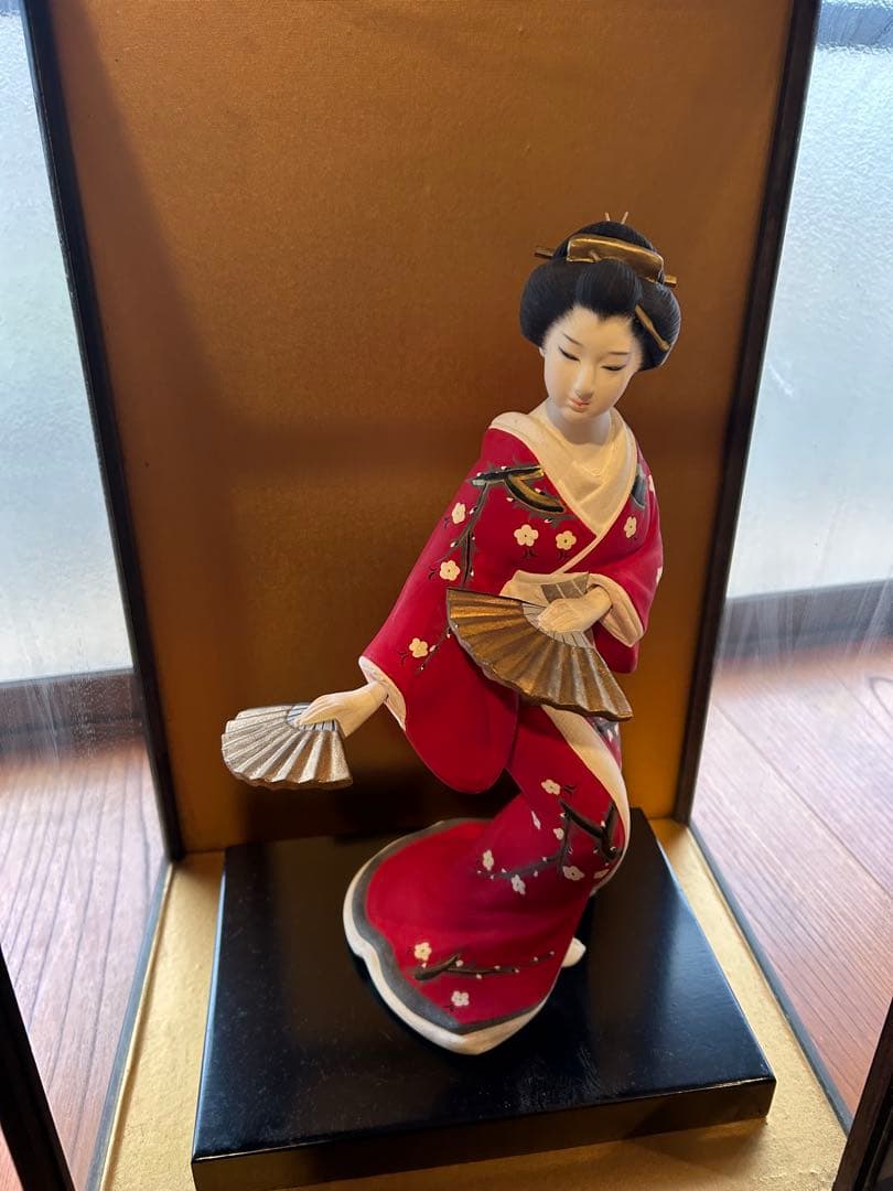 【骨董品‼️】赤い着物の女性 陶器人形 日本美人 舞妓 踊り子 古美術品 芸者芸妓