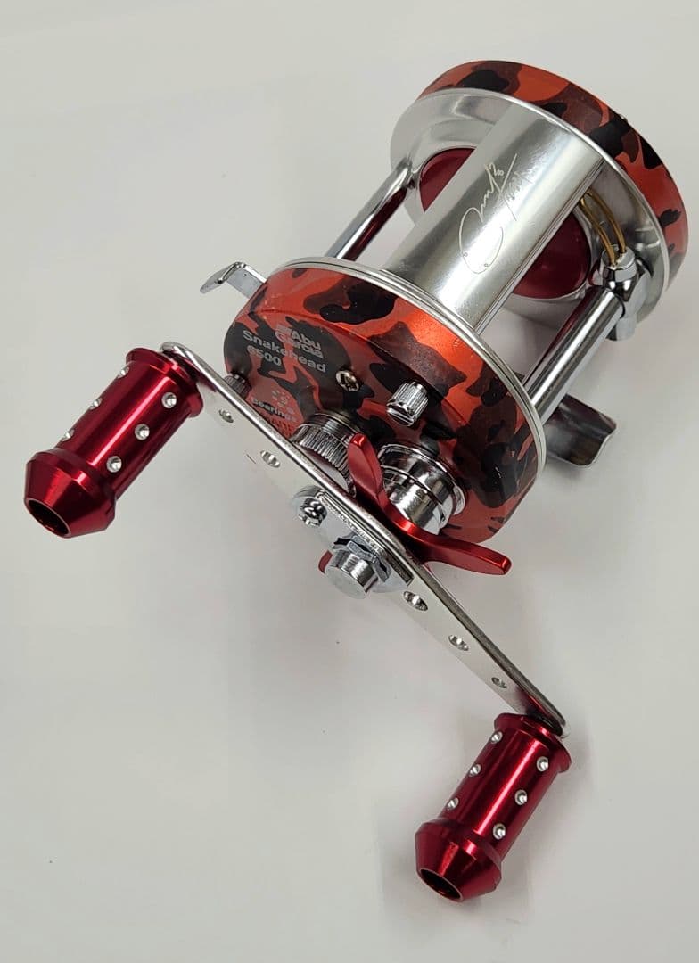 Abu Garcia 6500c ベイトリール オレンジカモ korea 雷魚