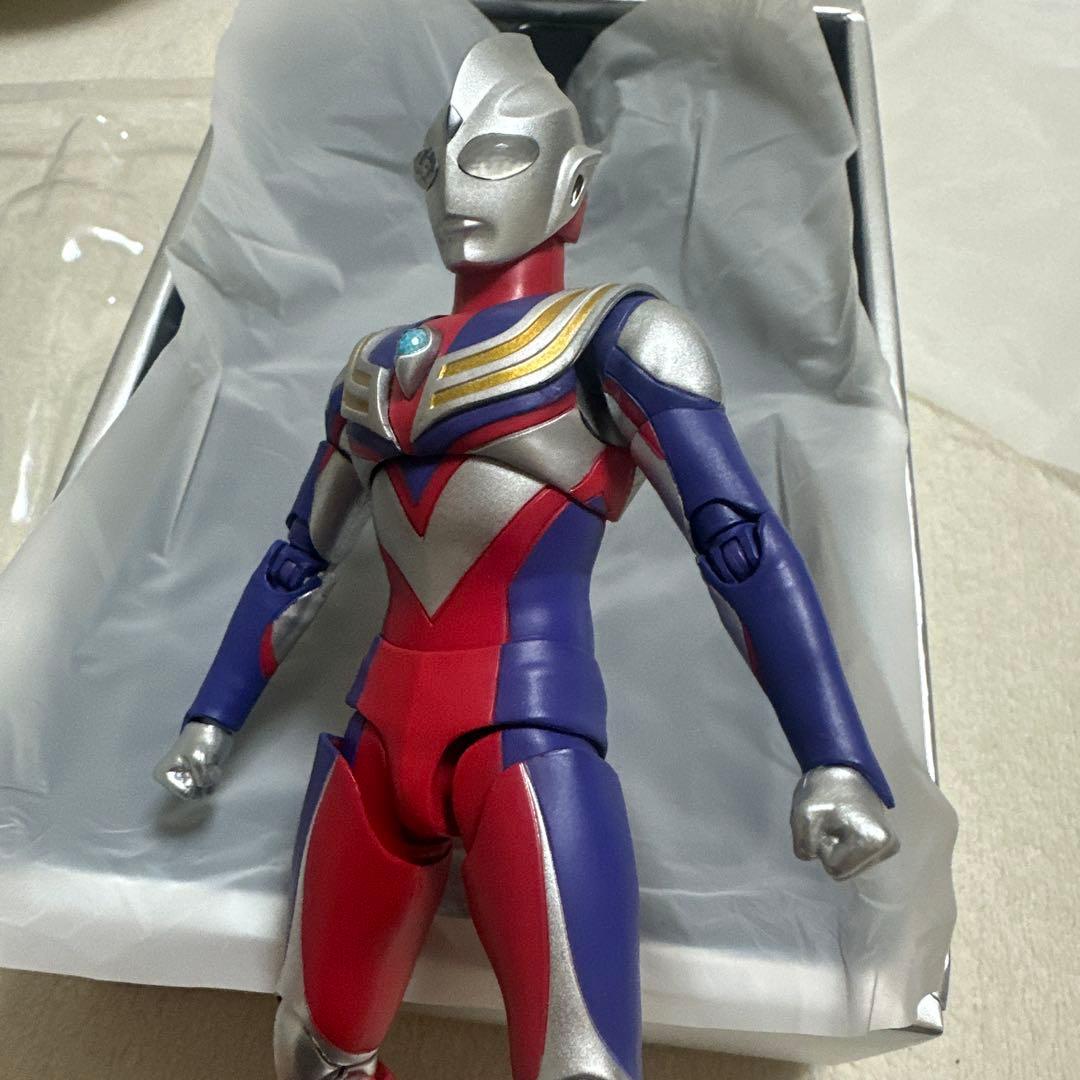 真骨彫 ウルトラマンティガマルチタイプ イーヴィルティガセット