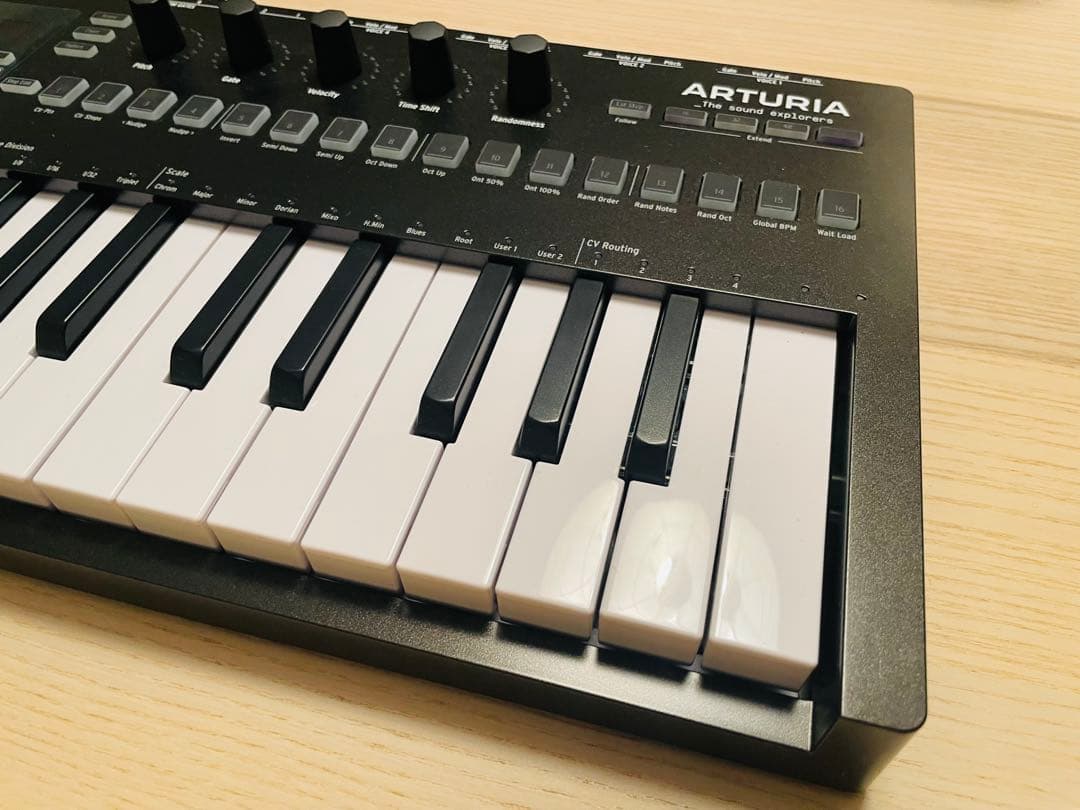 美品 Arturia KeyStep Pro Chroma +ケース　MIDI