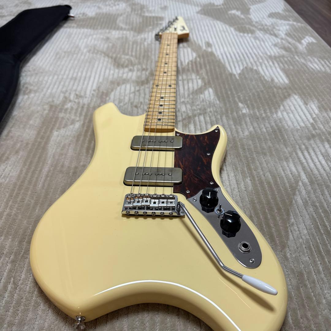 ギター Fender Daiki Tsuneta Swinger 2021