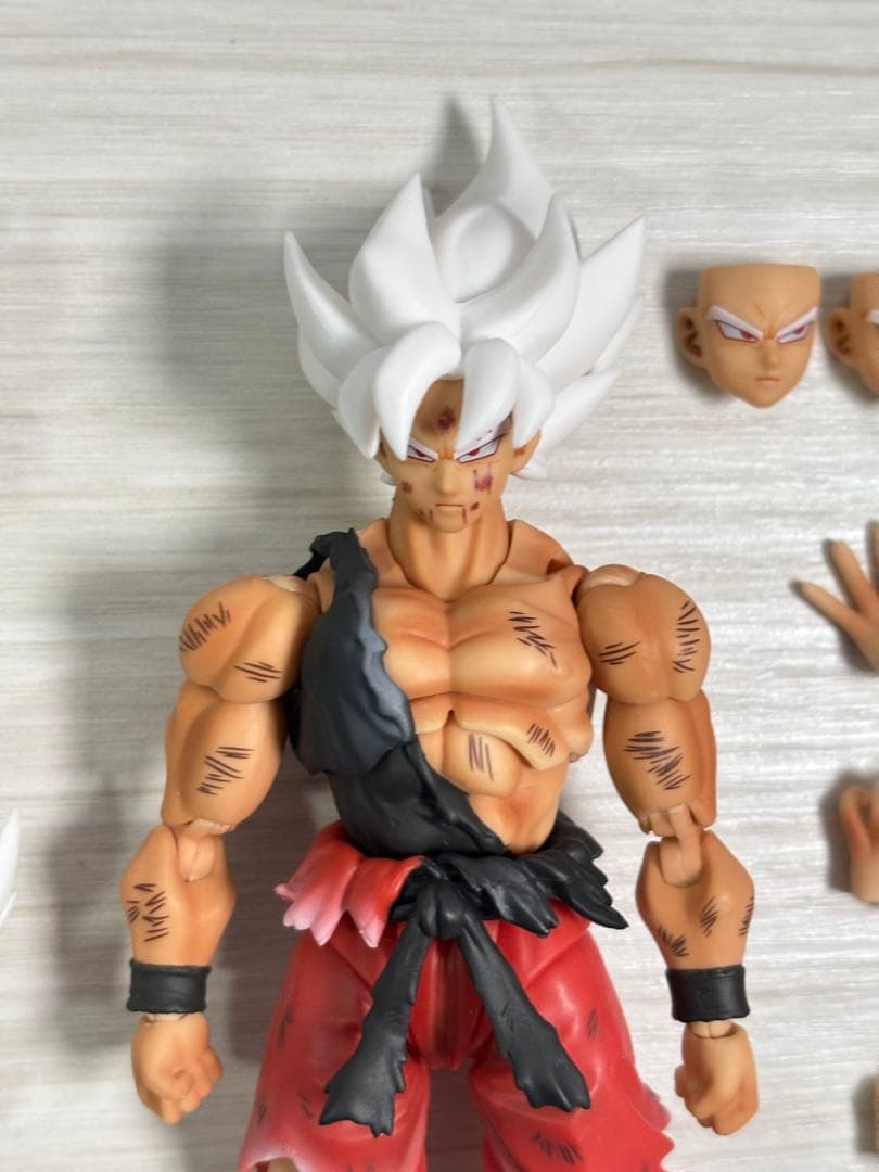 ドラゴンボール スーパーサイヤ人 孫悟空　ゲンキダマツリカラー フィギュアーツ等