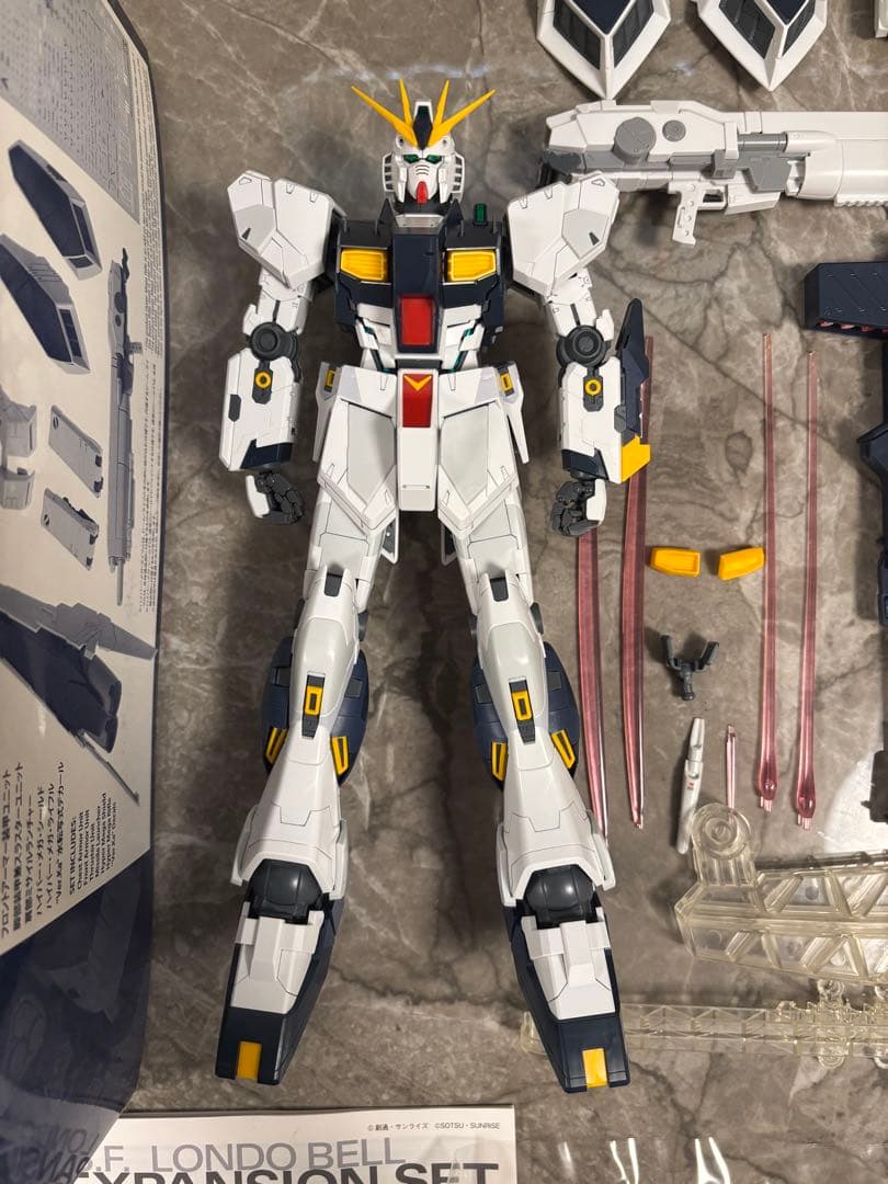 MG νガンダム side-f hws拡張セット　メガバズーカランチャー 未組立