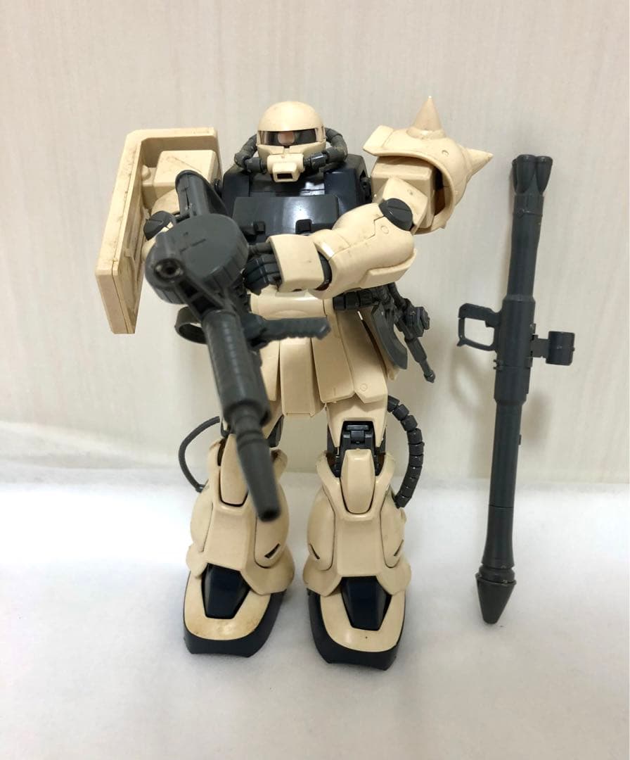MG ガンプラ　MS-06F-2 ザクII F2型 地球連邦軍仕様