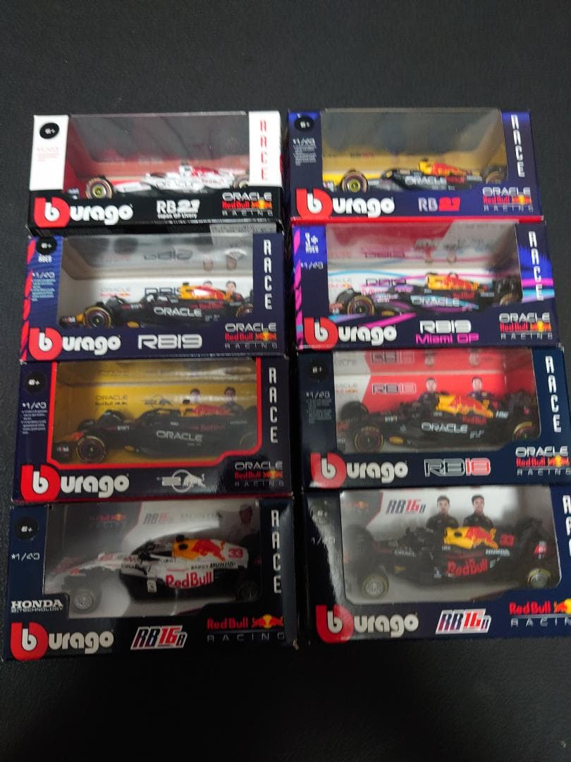 Red Bull Racing ブラゴ マックスフェルスタッペン1/43スケール