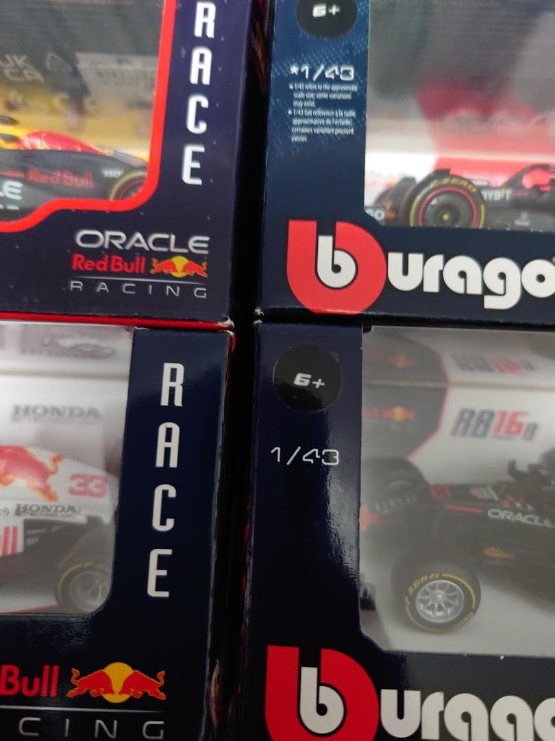 Red Bull Racing ブラゴ マックスフェルスタッペン1/43スケール