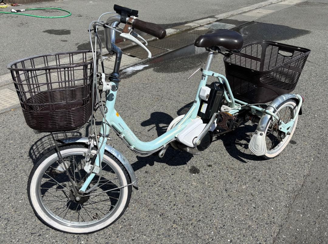 【引き取り限定.藤沢市】ブリヂストン　電動アシスト三輪自転車 アシスタワゴン