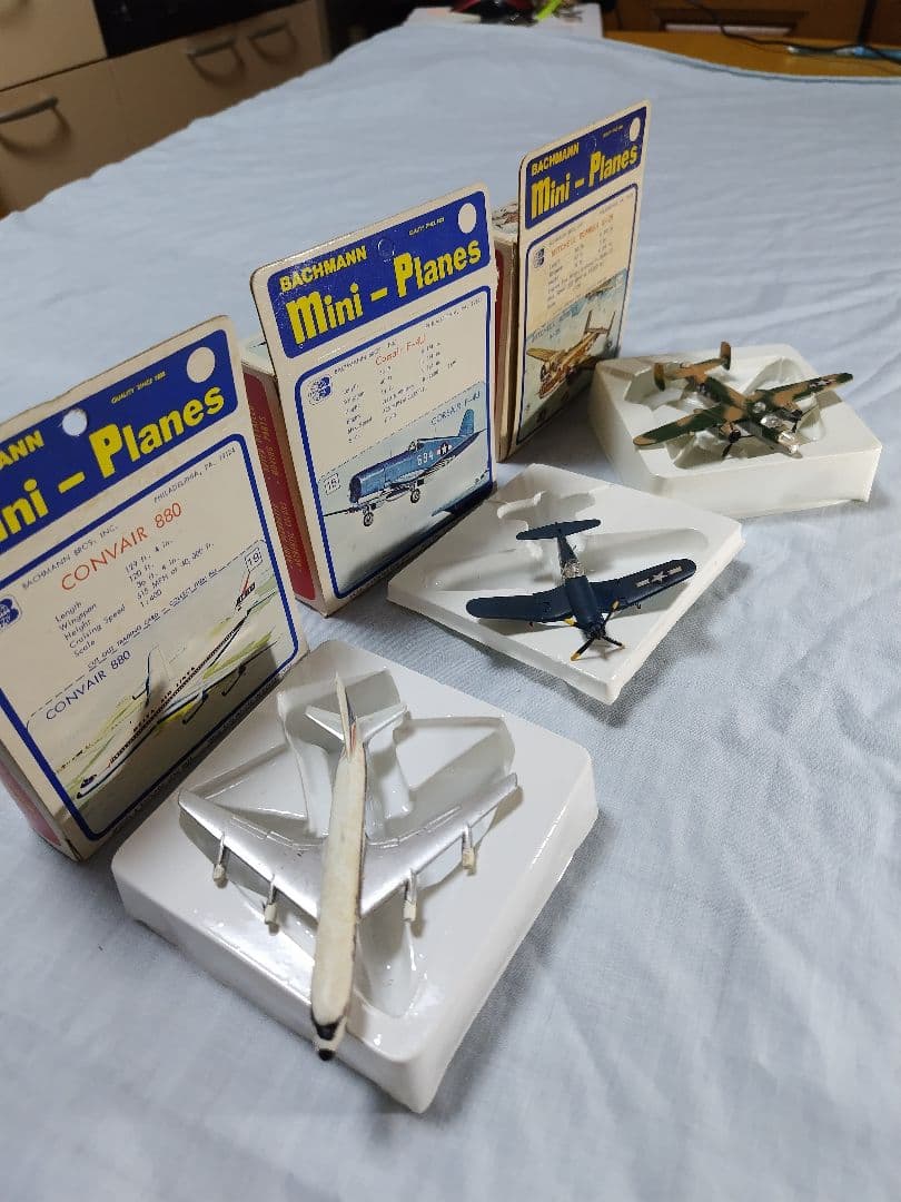 再値下TOMY　BACHMANN　Mini-Planes①計42体プラスカタログ