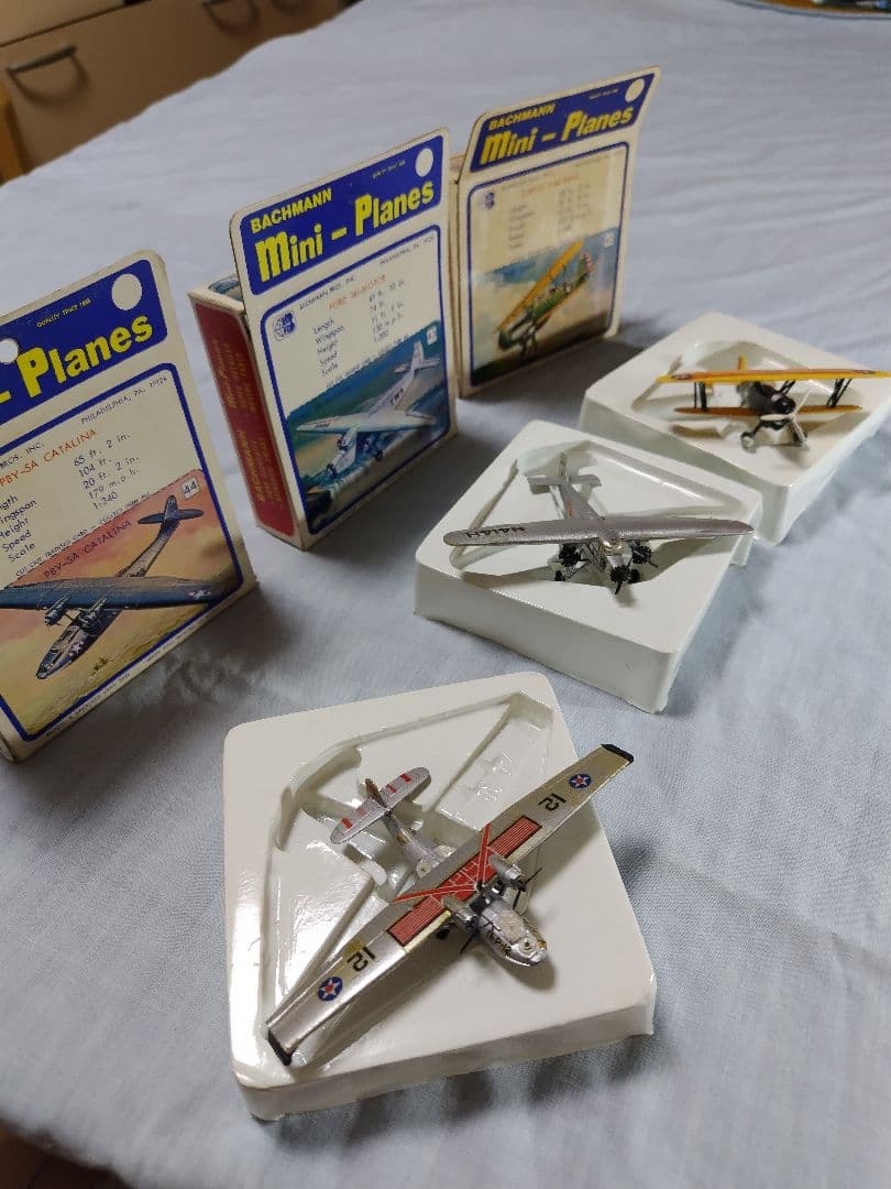 再値下TOMY　BACHMANN　Mini-Planes①計42体プラスカタログ