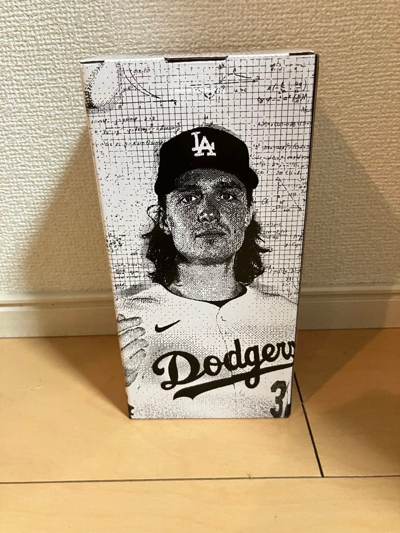 タイラー・グラスノー ボブルヘッド人形 Los Angeles Dodgers