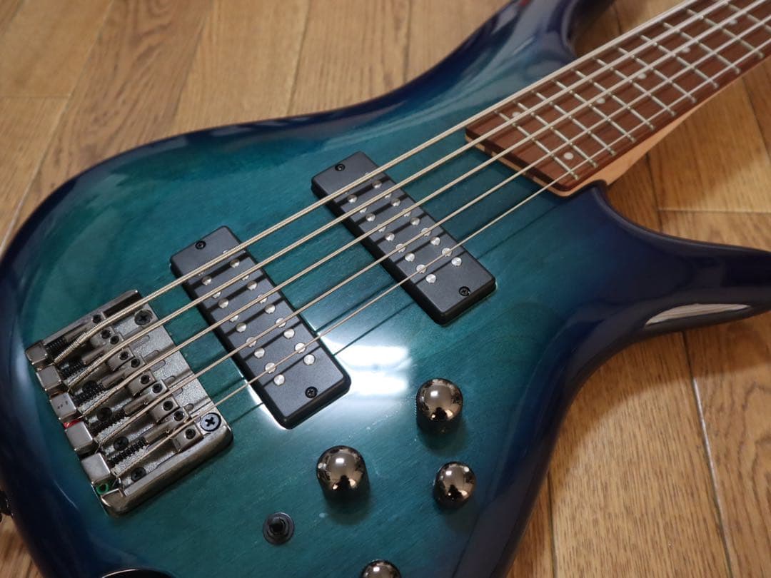 アイバニーズ 5弦ベース Ibanez SR305E
