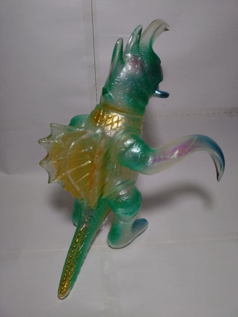ブルマァク復刻 ガイガン オーロラ ソフビ GIGAN