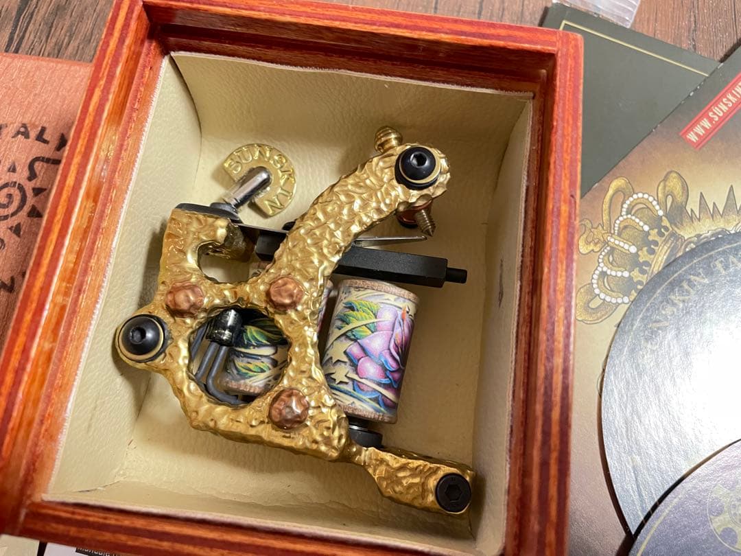Sunskin tattoomachine LINERタトゥーマシン手製の機械
