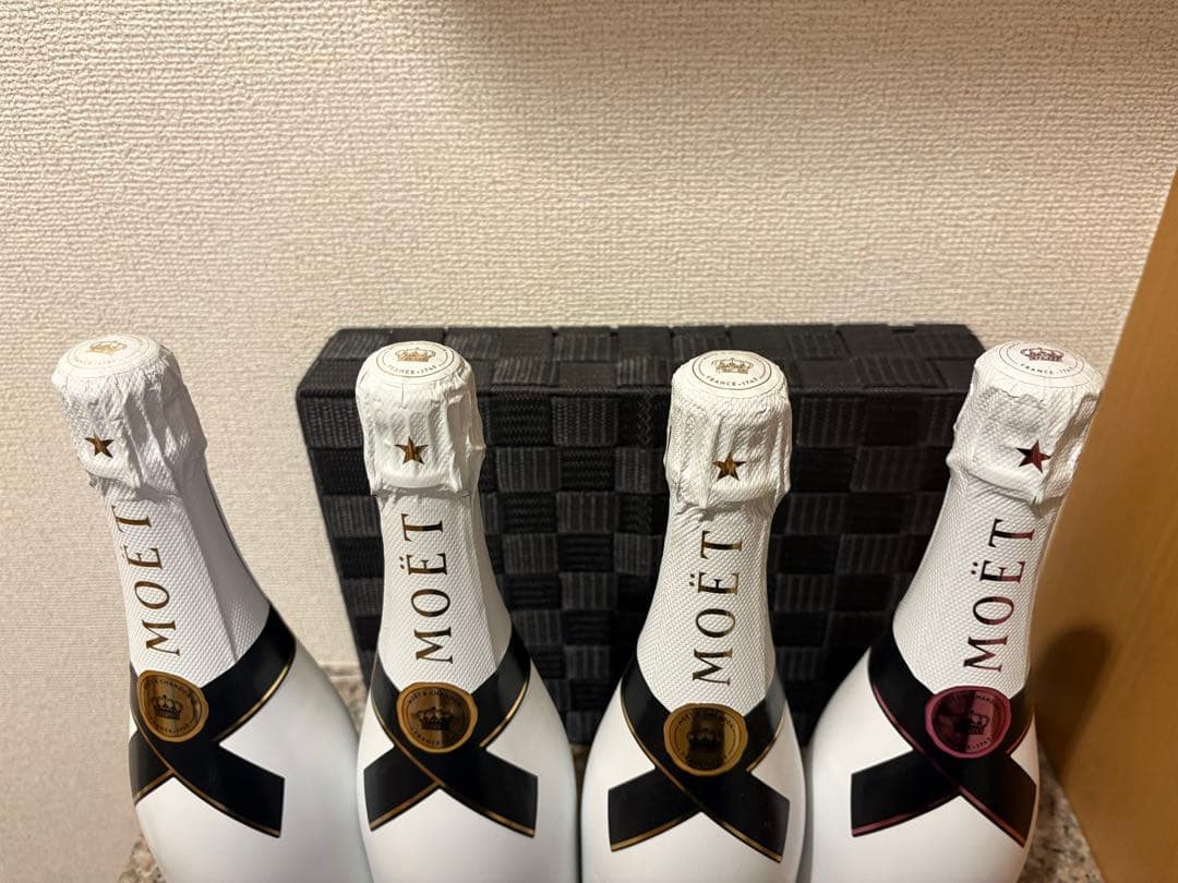 【新品未開封】Moët & Chandon シャンパン 750ml 4本セット