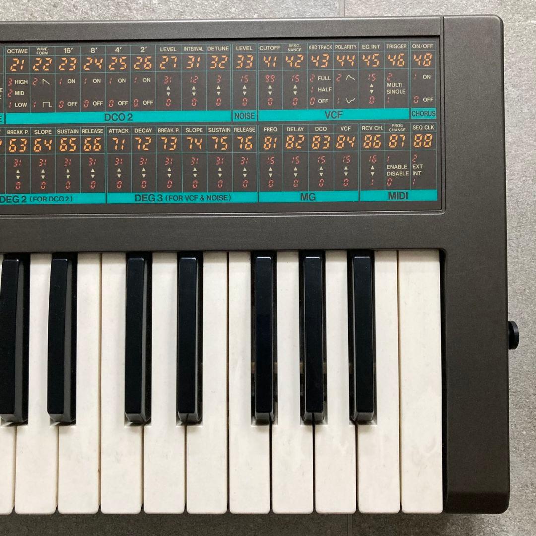 KORG POLY-800 アナログシンセサイザー ジャンク品 ケース付き