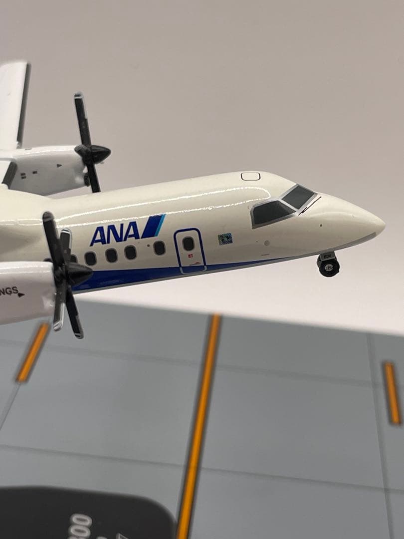 1/200 DHC-8-300 ANA ありがとう、さようなら。Q300