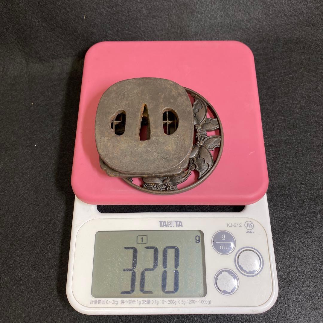 時代刀鍔　金象嵌等　木箱付　320g 東Y7-0220☆2Fトヒチ