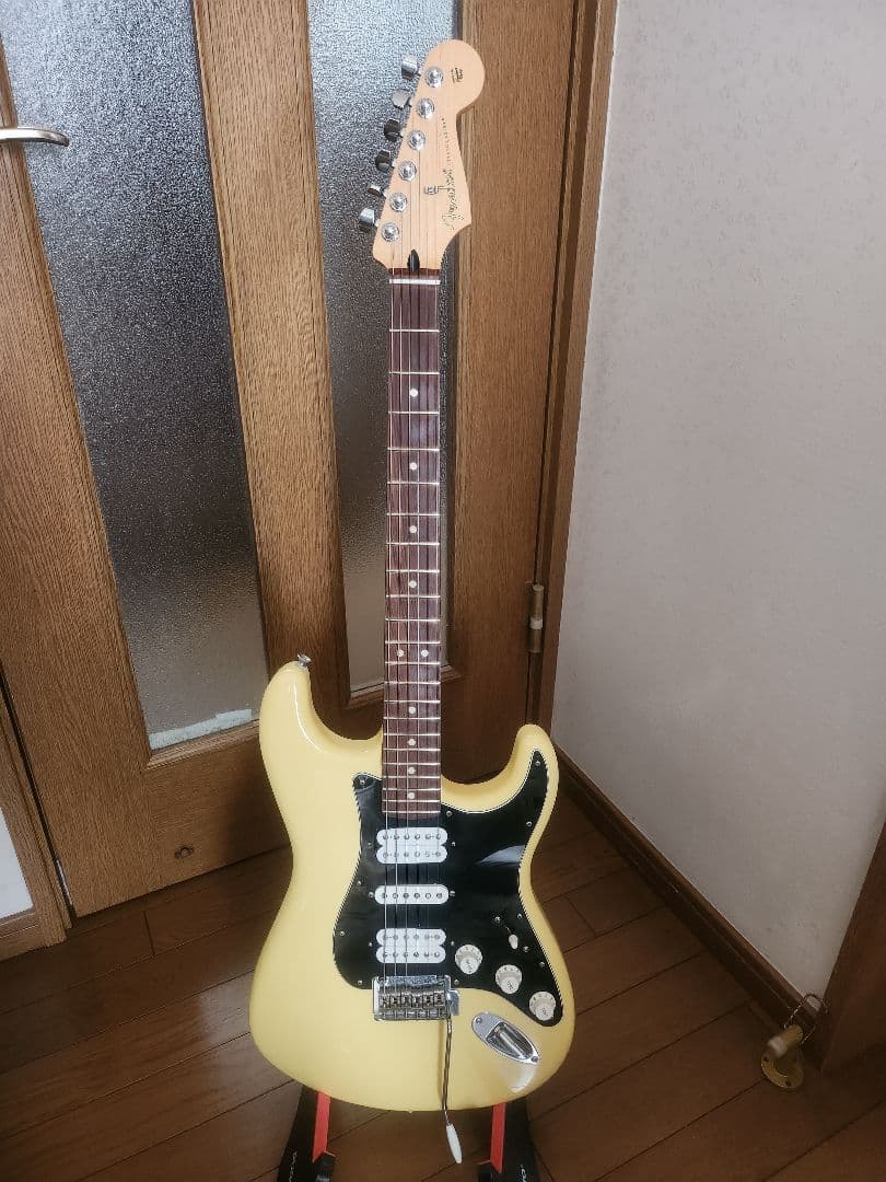 ギター Fender Player Stratcaster HSH