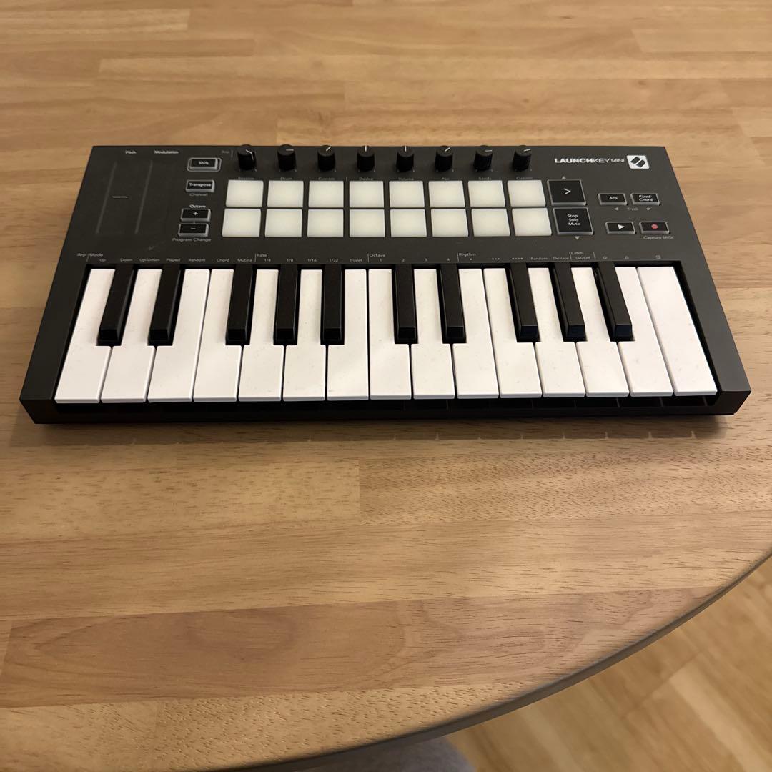 Novation Launchkey Mini 25鍵 MIDIキーボード
