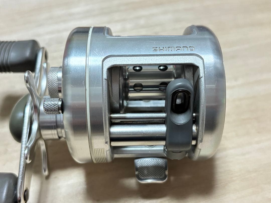 シマノSHIMANO 92カルカッタ100 超美品